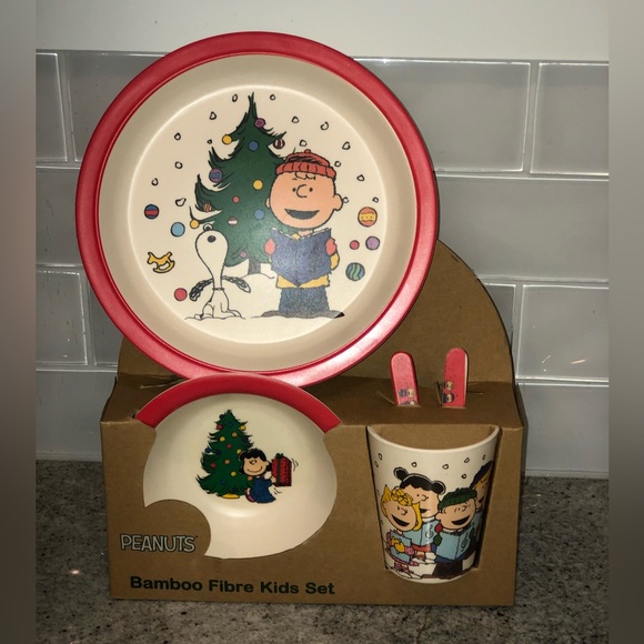 Peanuts | Dining | Nib Peanuts Kids Bamboo Fibre Dining Set Christmas ...